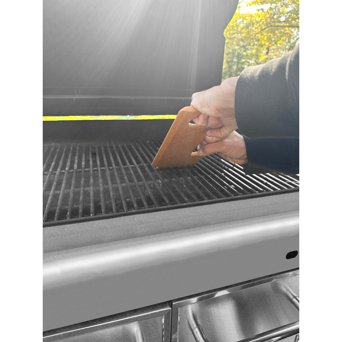 Outset Verde Grill Grate Scraper With Grooves and Wedge | Outset ...